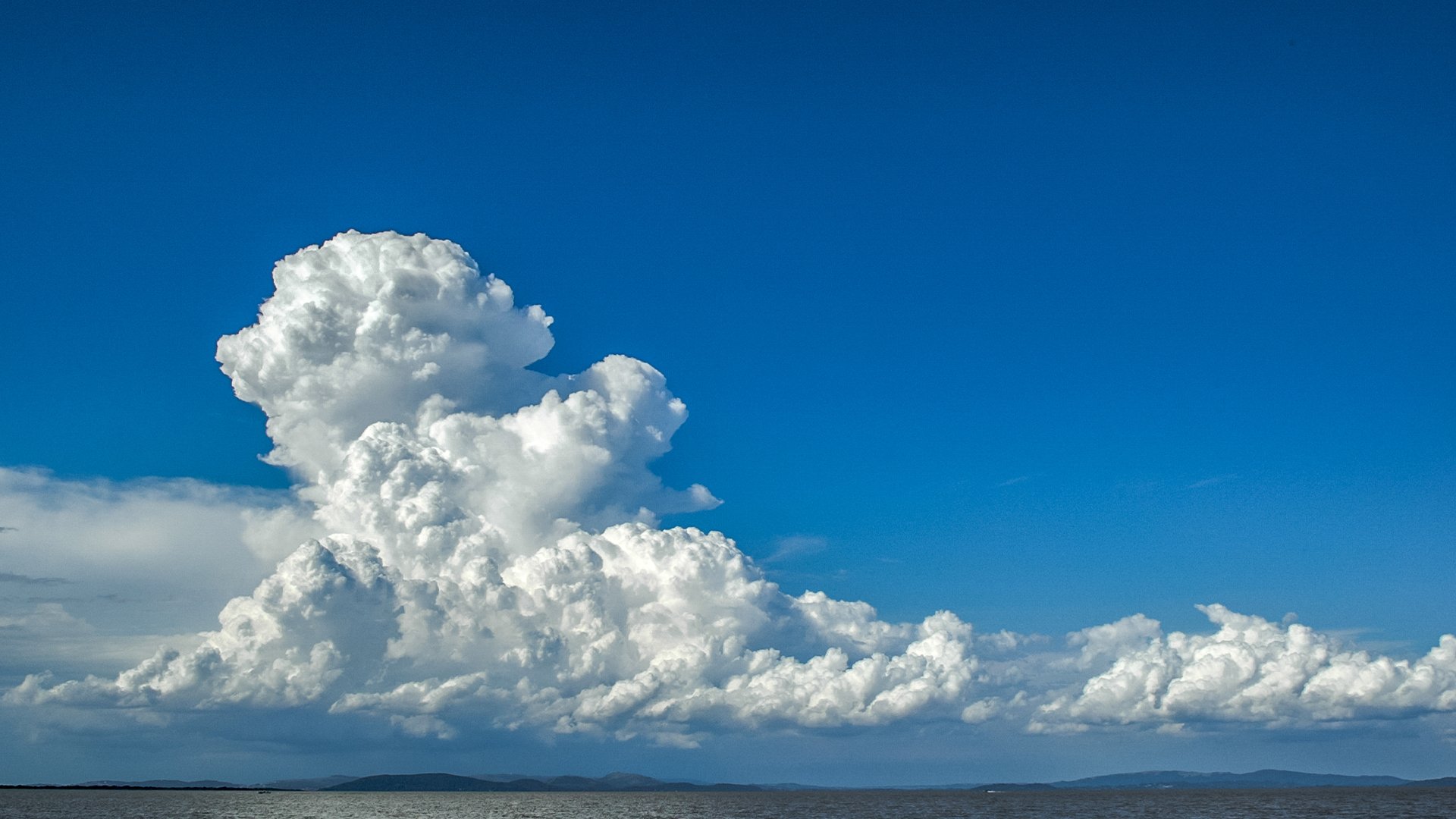 Lär dig läsa molnen - Praktiskt Båtägande